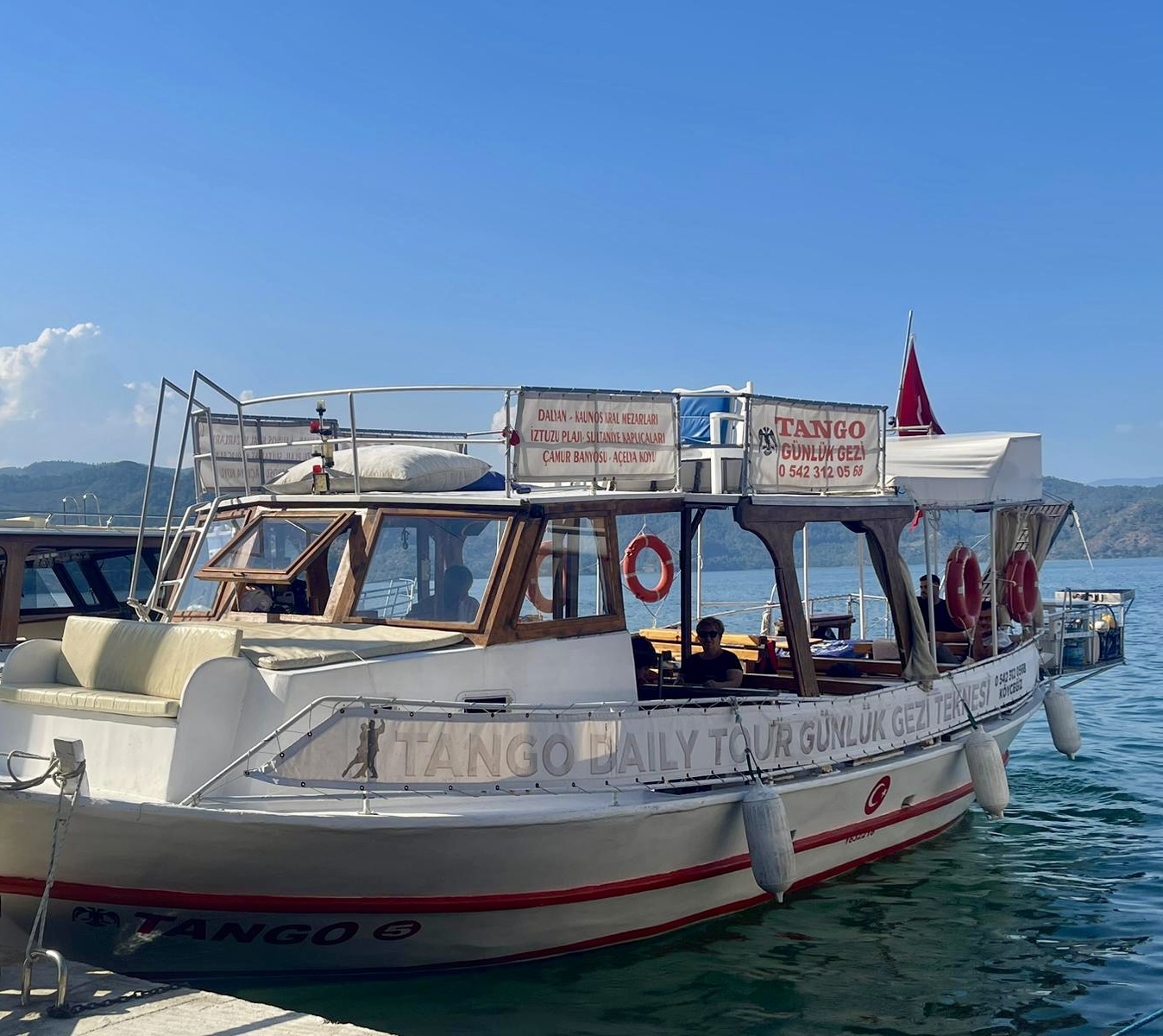 Tango’d up in blue- Köyceğiz to Iztuzu by boat – ON THE MOOCH